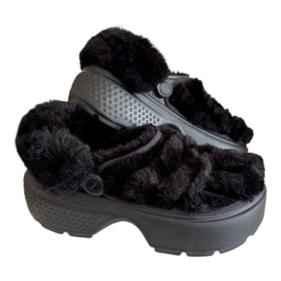 CROCS | Shoes | Crocsstomp Quilted Clog Fur Lined Black Slip On Shoes ...